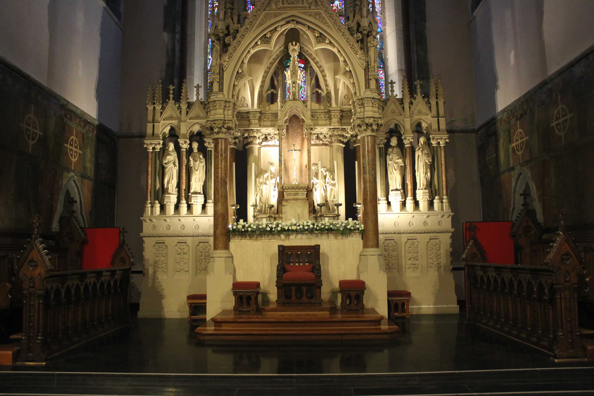 Bishops Throne & Cathedral Chapter Stalls - St. Johns Cathedral | St ...